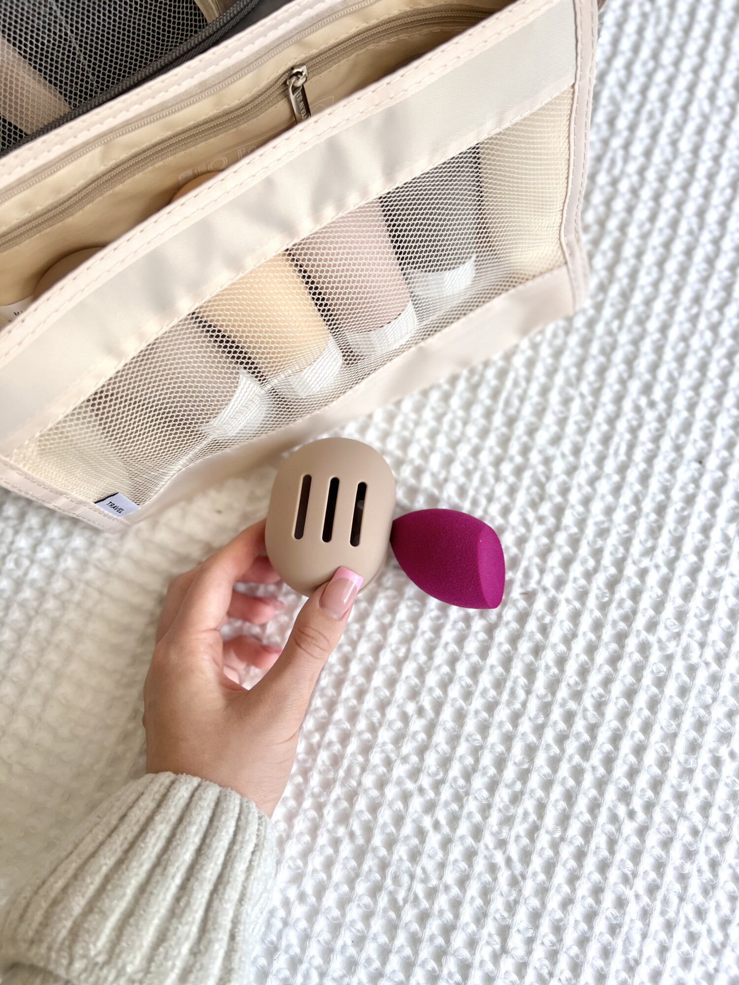 10 Amazon Items you'll find in our suitcase - Everything Envy